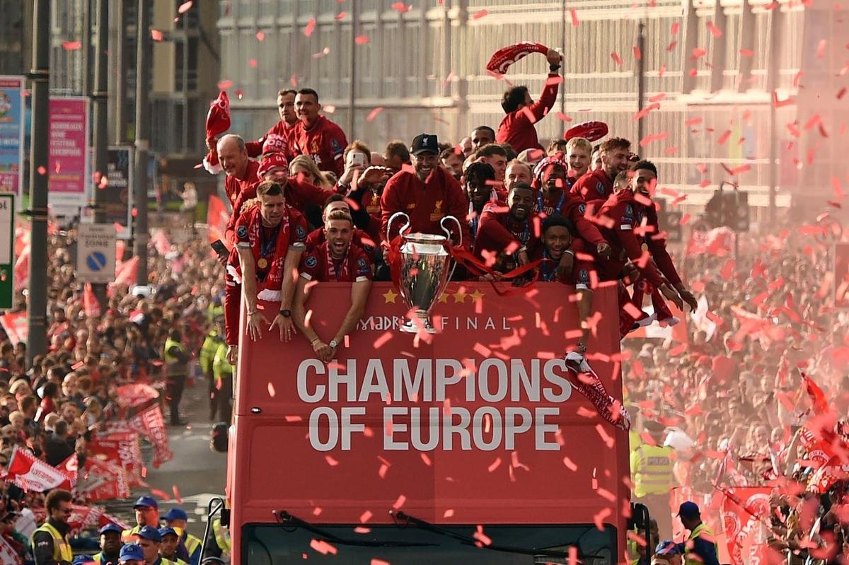 Liverpool FC trophy parade - LFC LIFE